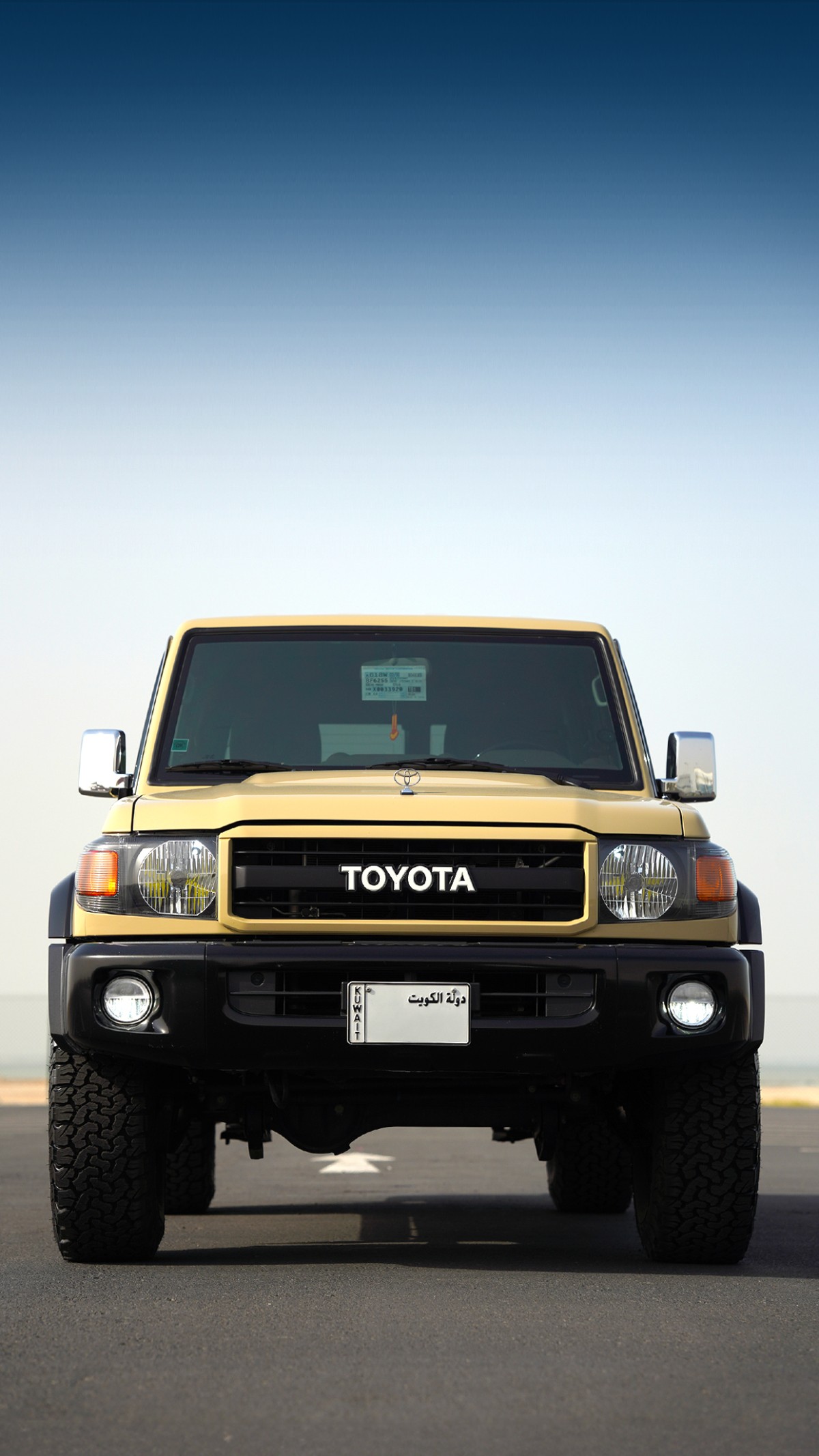 2023 Toyota Land Cruiser LC76 – 70th Anniversary Edition - 44k km