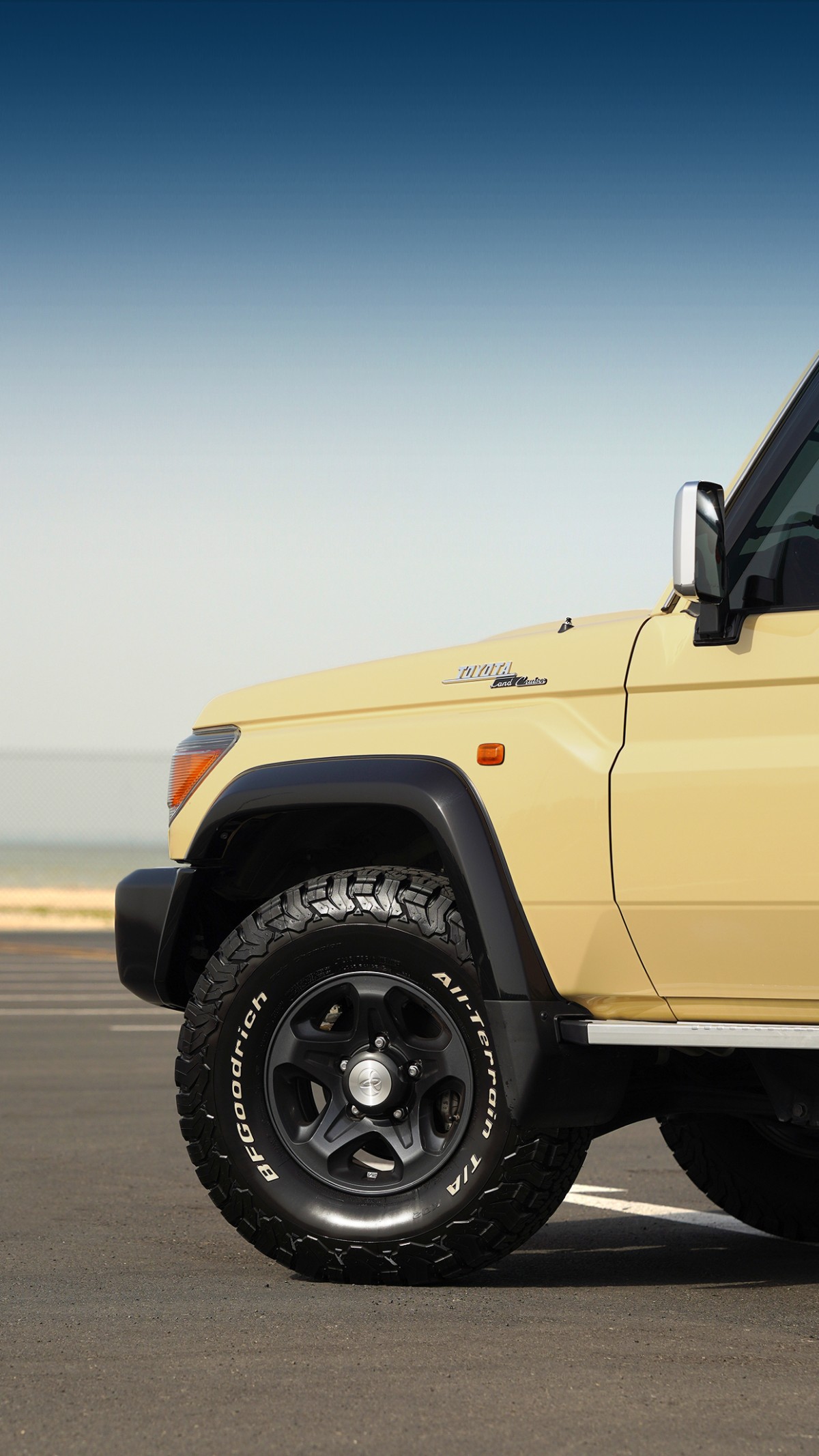 2023 Toyota Land Cruiser LC76 – 70th Anniversary Edition - 44k km