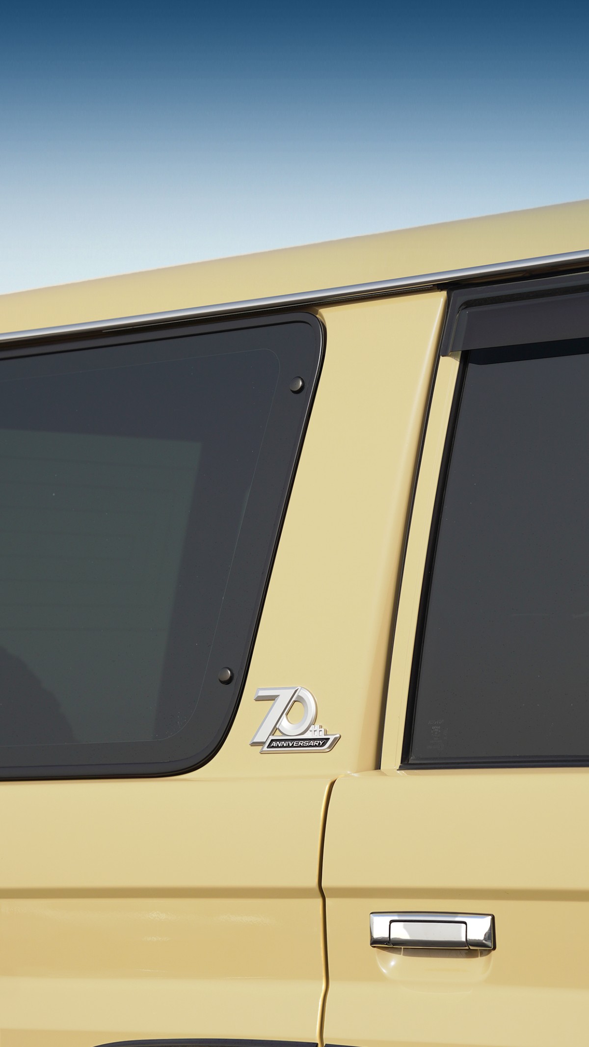 2023 Toyota Land Cruiser LC76 – 70th Anniversary Edition - 44k km
