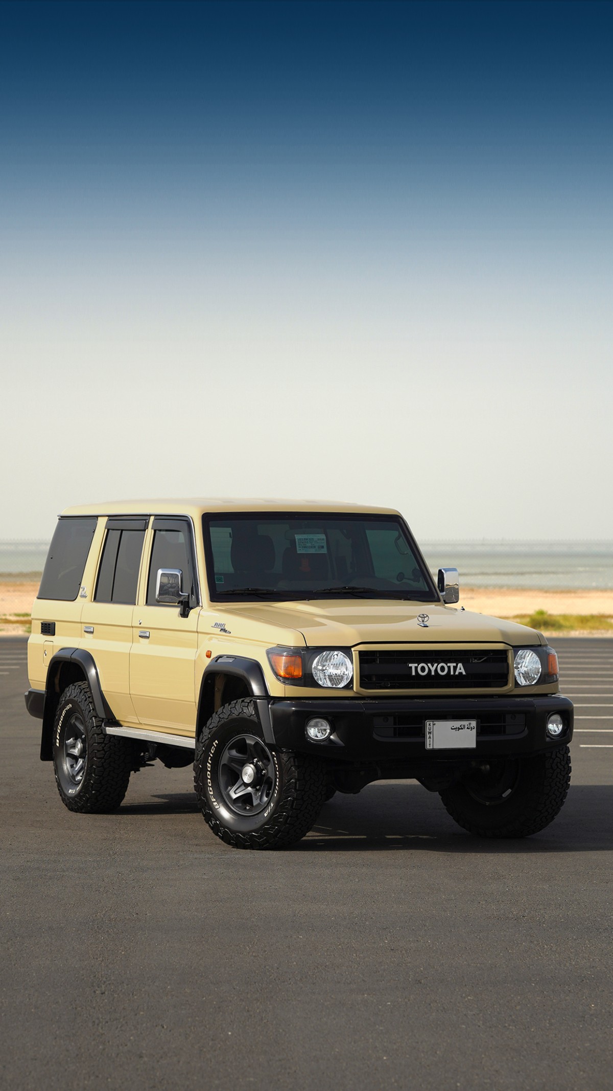 2023 Toyota Land Cruiser LC76 – 70th Anniversary Edition - 44k km